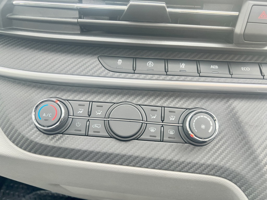 New MAXUS DELIVER 9 2.0 D20 RWD L3 Euro 6 (s/s) 2dr FLATBED, , 0.0 ...