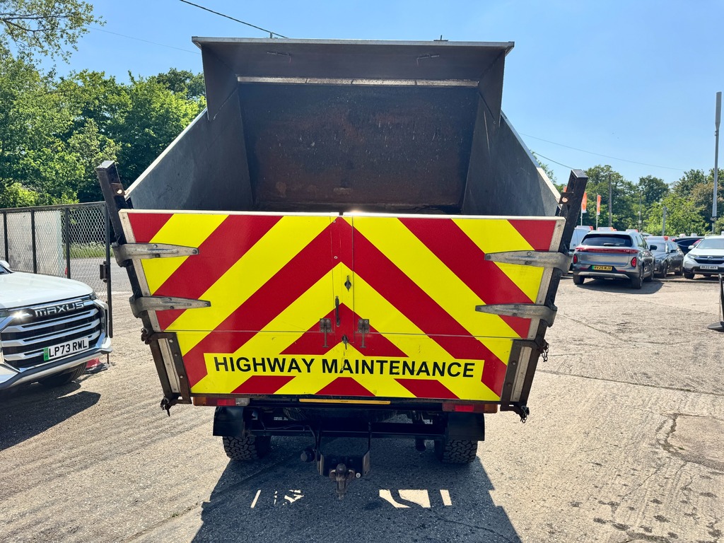 Used TOYOTA HI-LUX ACTIVE 4WD D-4D S/C - ARB TIPPER BODY - AIR CON ...