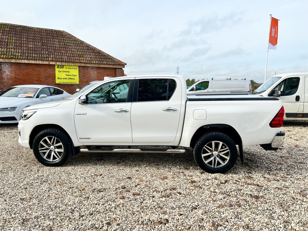 Used TOYOTA HI-LUX INVINCIBLE X 4WD D-4D DCB - NO VAT !, WHITE, 2.4 ...